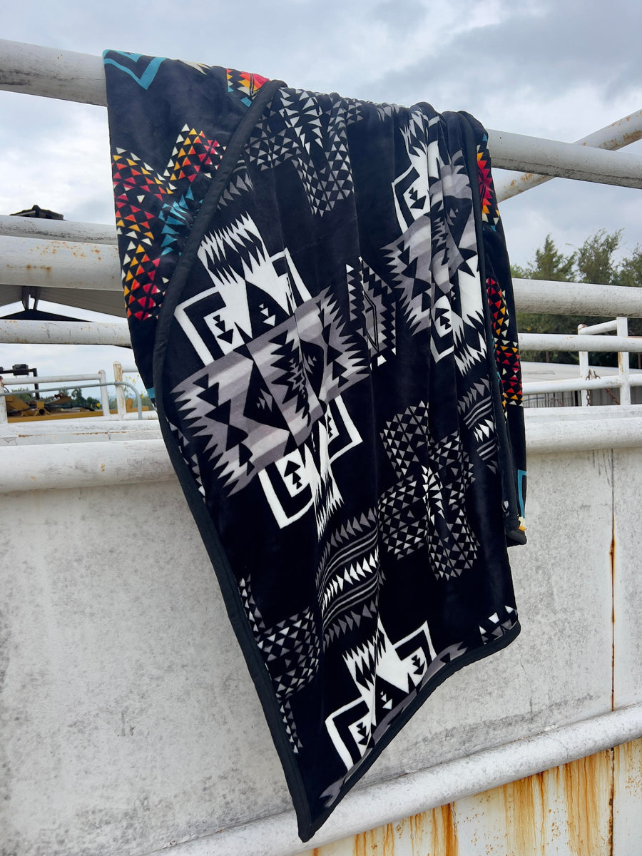 FULL PLUSH REVERSIBLE 2Ply AZTEC BLANKET– Cherokee Trading Post OK